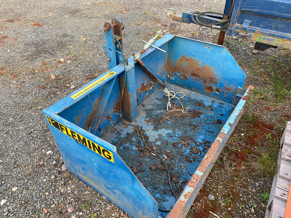 Fleming 4ft Tipping Transport Box | Smallholder