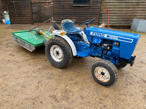 Ford 1200 Compact Tractor 4WD | Smallholder