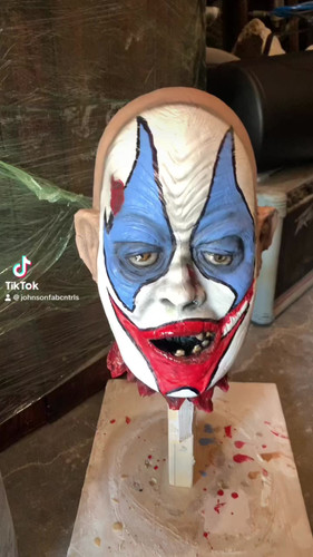 Grumpy the krazy clown | Johnson fab and cont