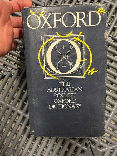 Oxford The Australian Pocket Dictionary | TEW USED