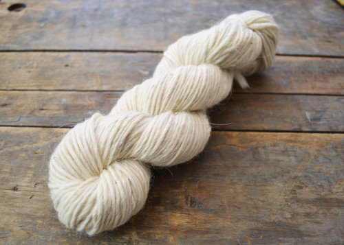 NAVAJO CHURRO YARN / WHITE | Outlaw Valley Ranch