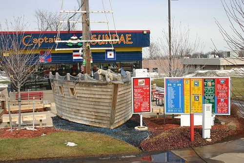 Holland Ice Cream | United States | Captain Sundae