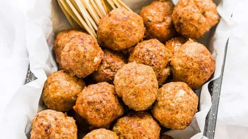 Salmon meatball (6pcs) | Aloha Poke