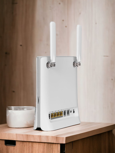 ZTE MF286R 4G Router (White) + 2 x External Antennas | Eternal