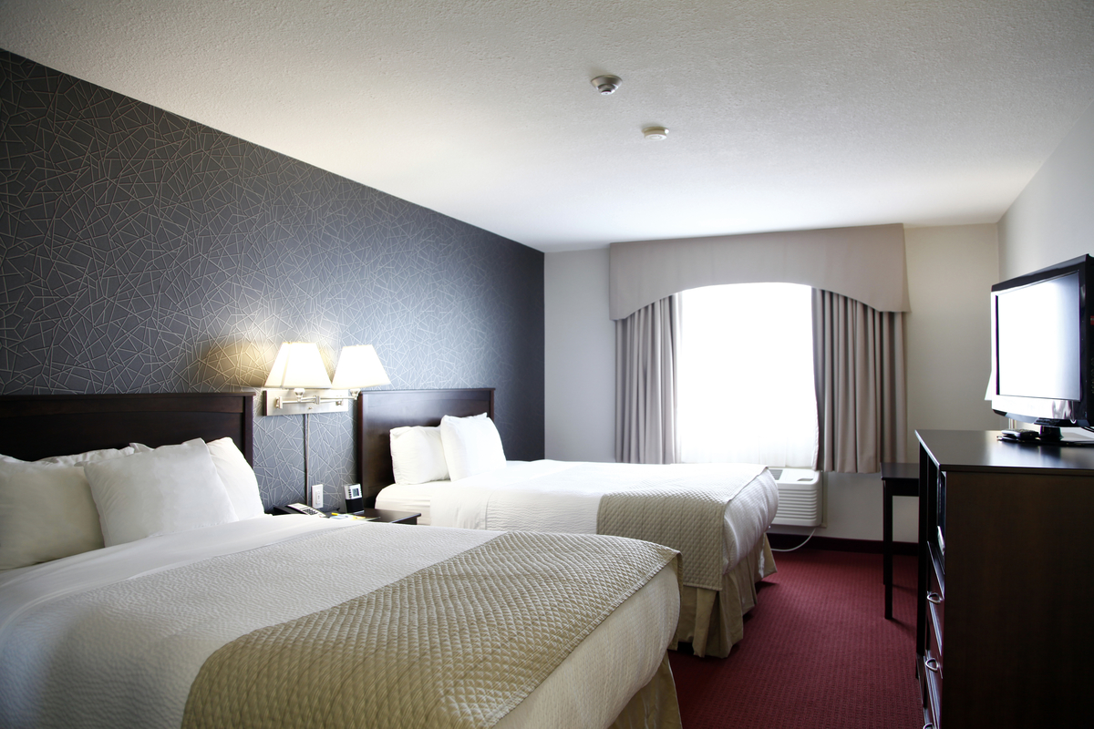 2 Queen Beds Room | days-inn-brandon