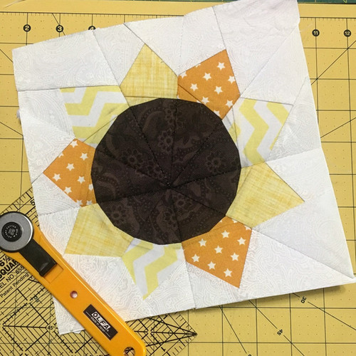 Sunflower Foundation Paper Piecing Pattern | Pitcher's Boutique