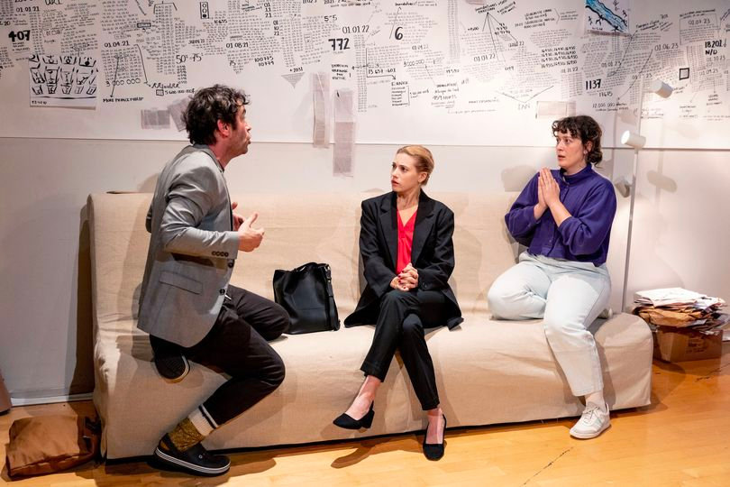 Théâtre: «Les Prémonitions de Mikaël Morneau» de Frances Poet: Post ...