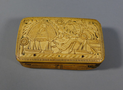 Fine Antique 17th C. Relief Carved Horn Snuff Box Scrimshaw | Antiqueguys