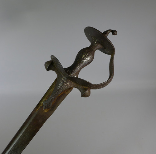 18th century Indian Firangi sword | Antiqueguys