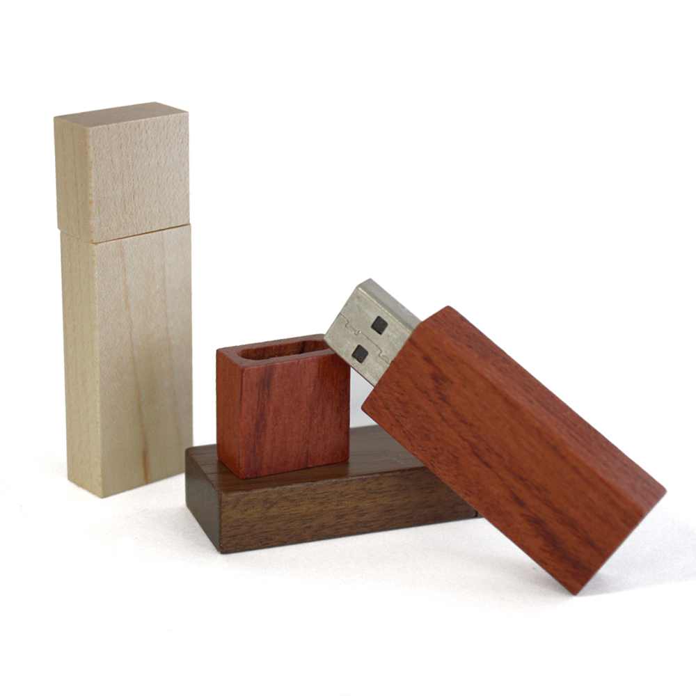 Hochwertige USB-Sticks mit eigenem Motiv, bereits ab 50 Stück