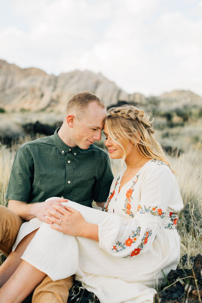 Utah Engagement Photographer | Snow Canyon Engagement Pictures