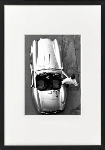 SILVER CAR | Draw by moment