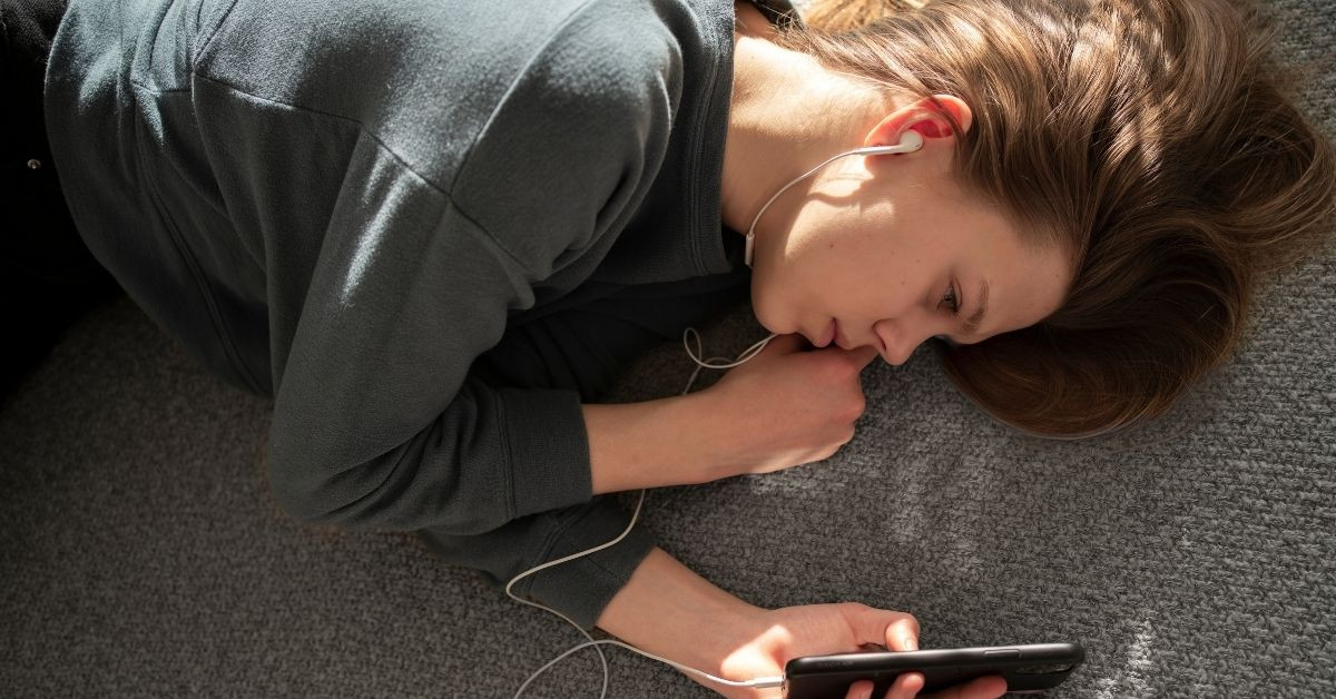 ¿Cómo saber si eres adicto al celular?