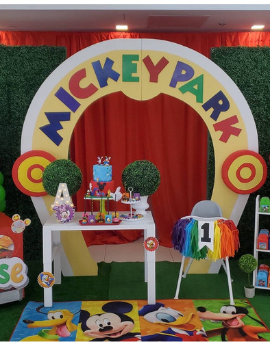 Mickey Mouse Arch | Rent4Parties