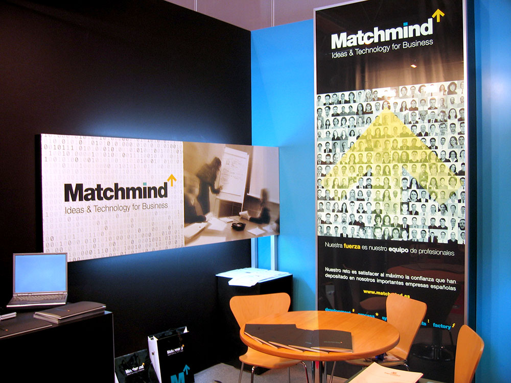 Decoración y diseño de stand para Matchind en stand modular