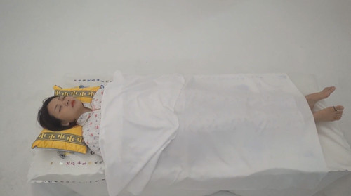 V040 | SleepingFeetLover