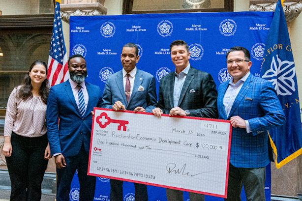 KeyBank Donates $100k to Financial Empowerment Center