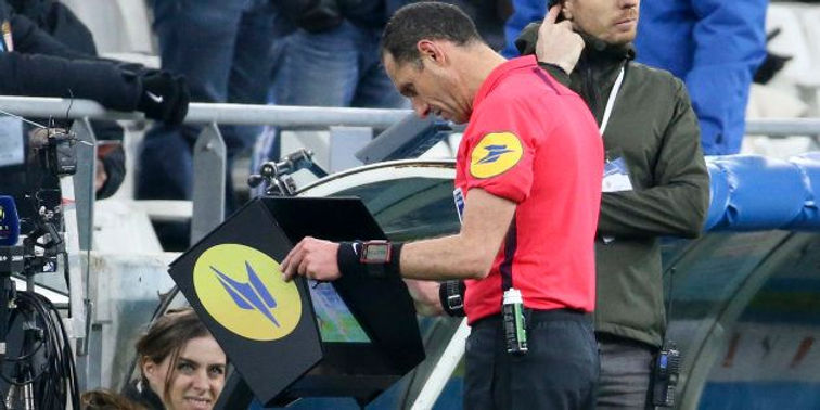 Le VAR, un réel atout pour les arbitres