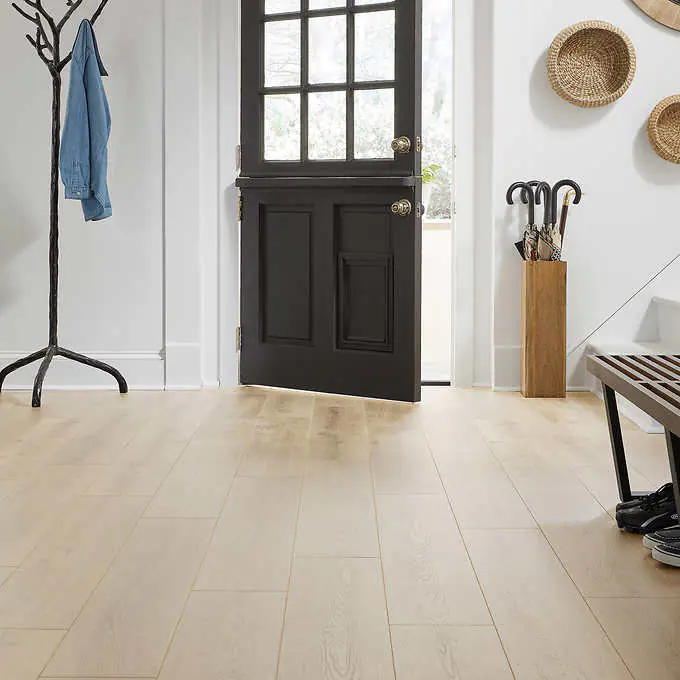 Montavilla Oak Laminate Flooring, Free Sample | Mohawk Home Samples