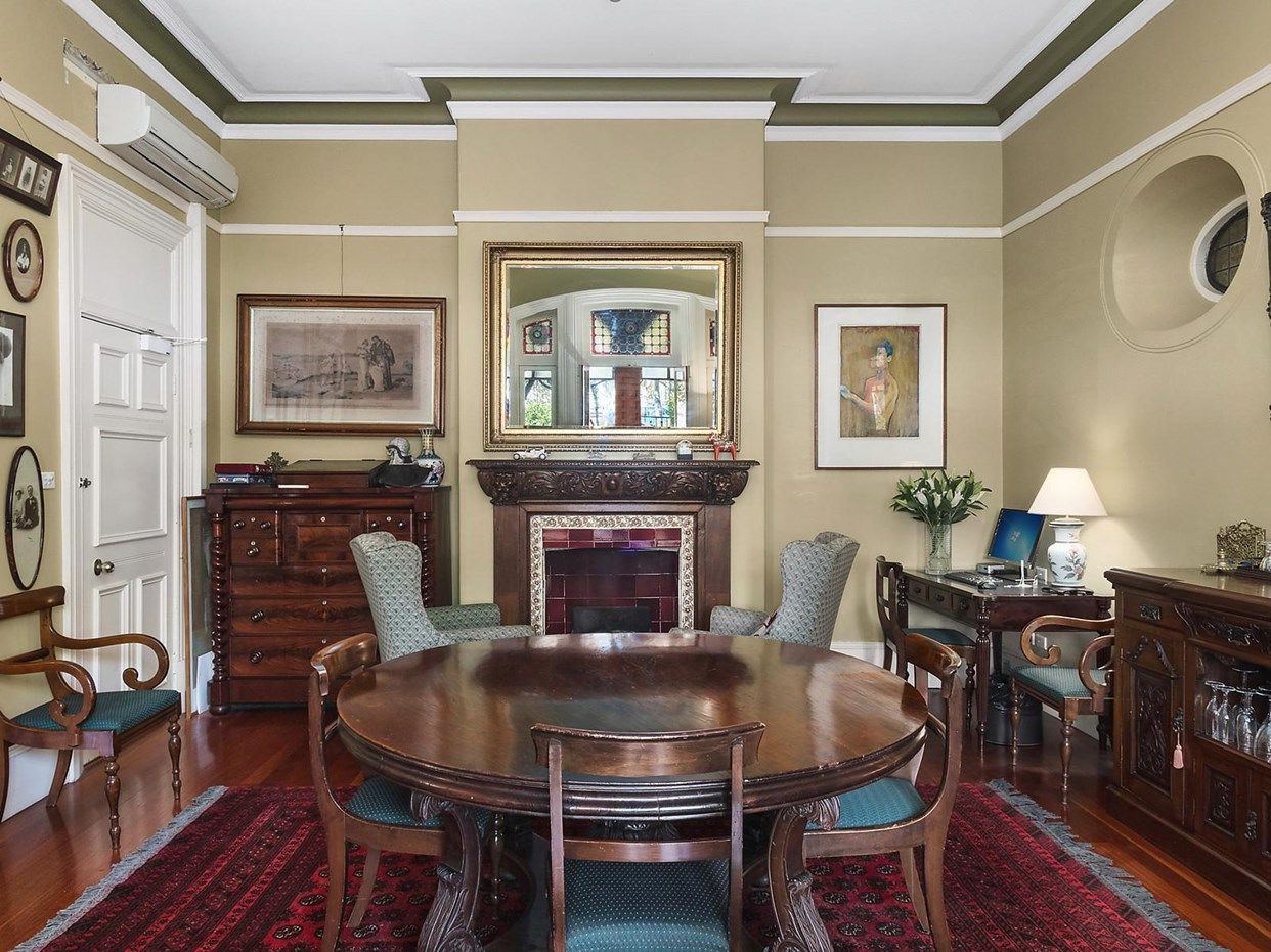 Huge Potts Point Mansion for sale