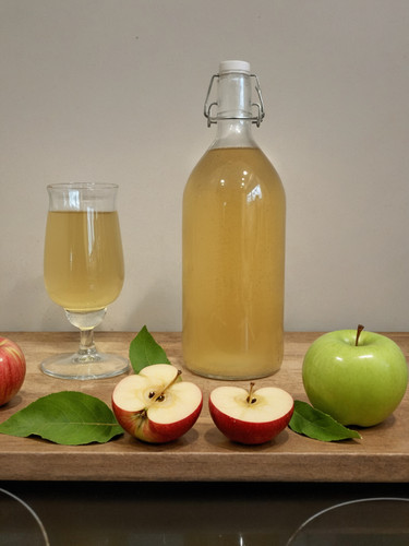 Apple Water Kefir | Kefir Culture