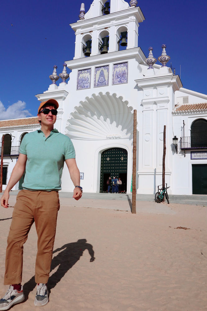 Por qué si vas a El Rocío seguro que volverás