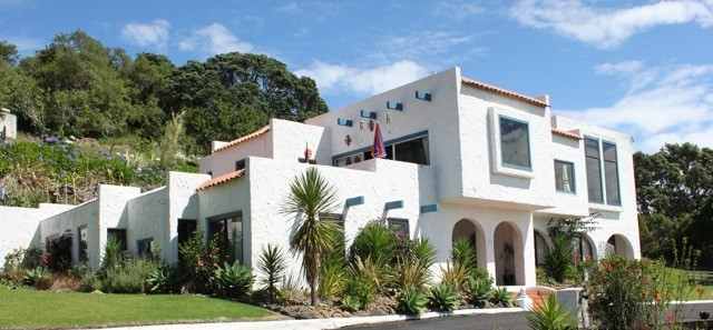 Lodge Facilities | La Casa Te Puru accommodation, Thames Coast, Coromandel