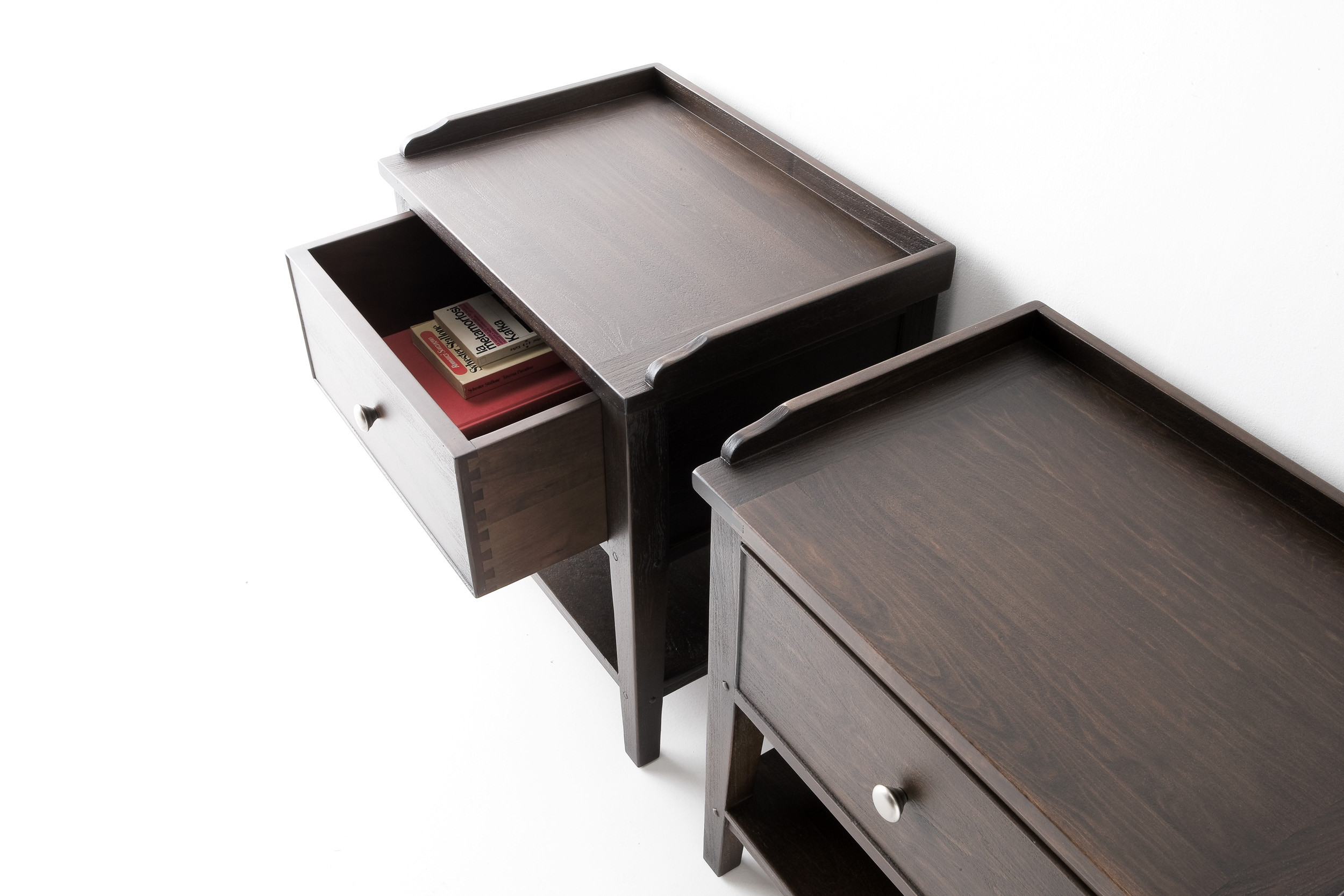 BESIDES TABLES | LANDO - Design furniture - Made in Italy