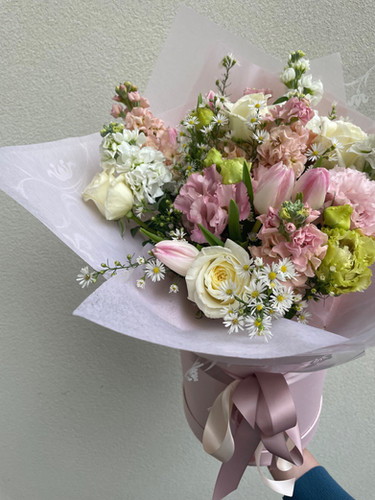 Hatbox Bouquet | Myrtle & Thyme