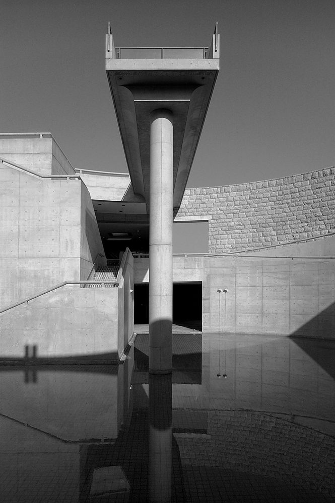 Tadao Ando : Romanesque Architect