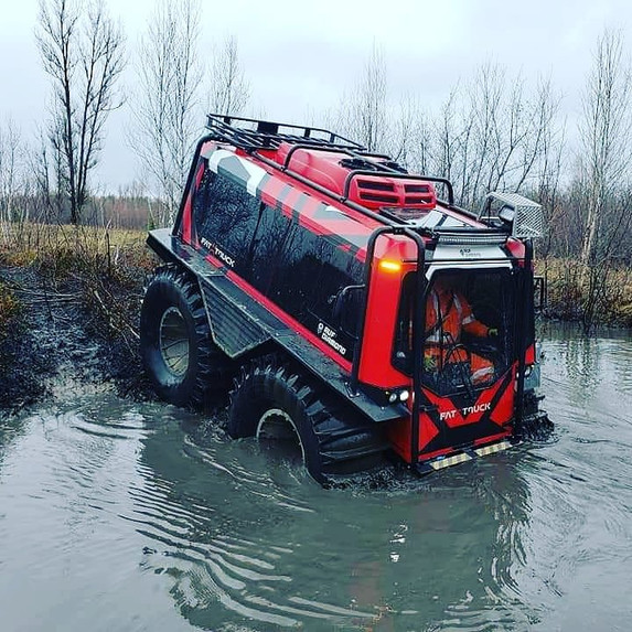 JACKKNIFE MOTORS | Commercial Truck Sales and Builds