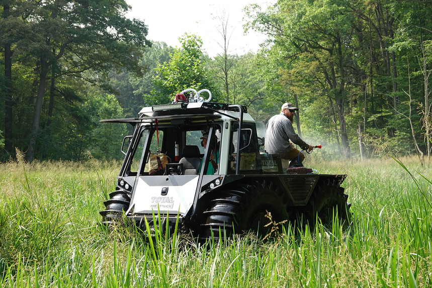 JACKKNIFE MOTORS | Commercial Truck Sales and Builds