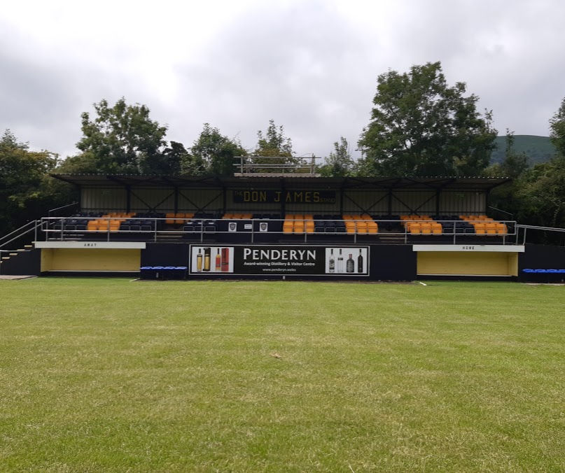Football | Taffs Well FC | Wales