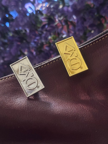 Delta Purse Key Chain | Living Greek