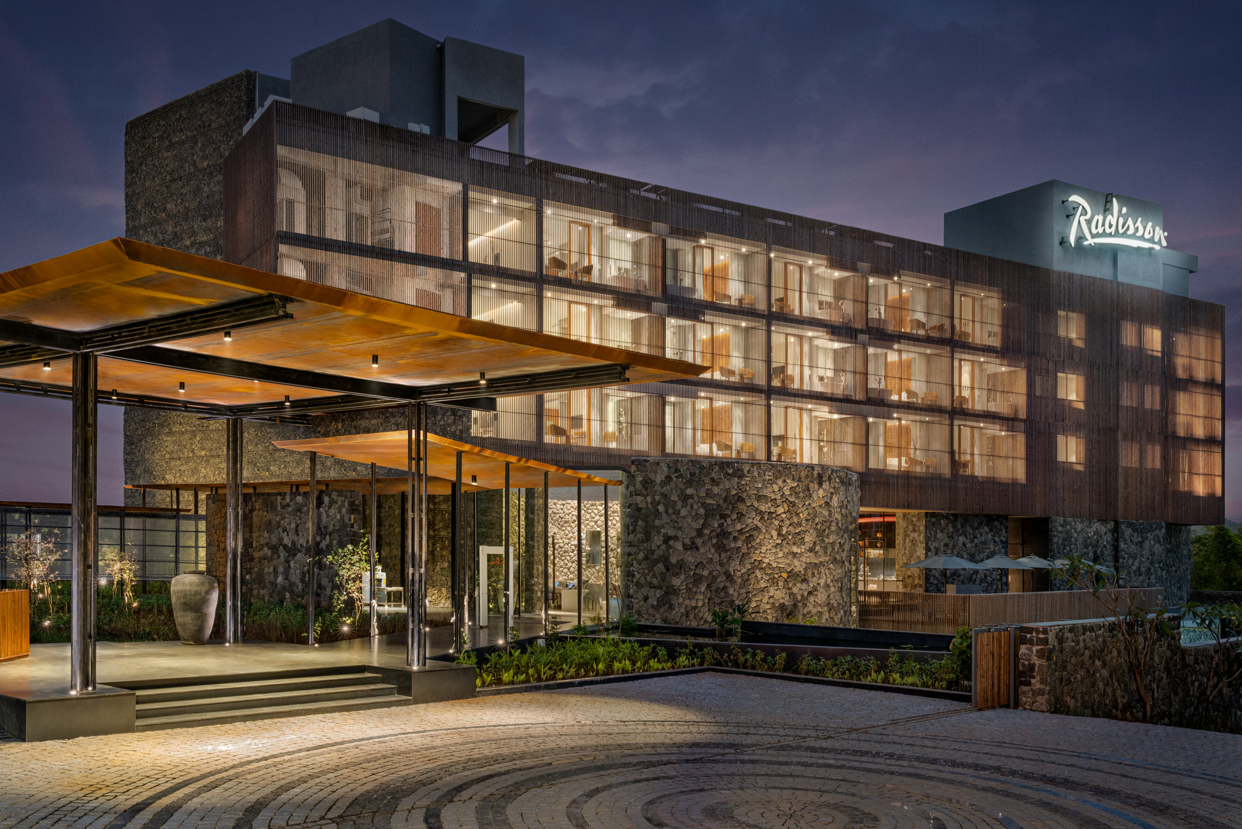 Radisson Resort & Spa Lonavala / Malik Architecture