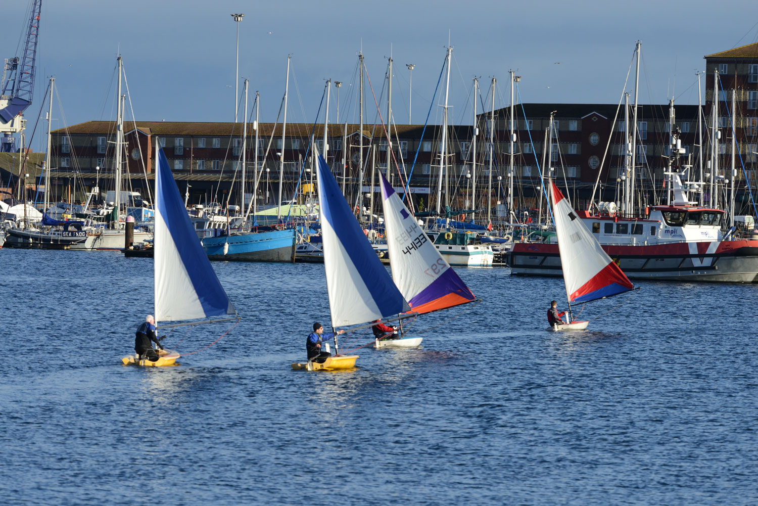Dinghy Home | thyc