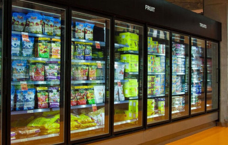 130-0115 Hill Phoenix ORZ 3 Door Remote Freezer Case | GES