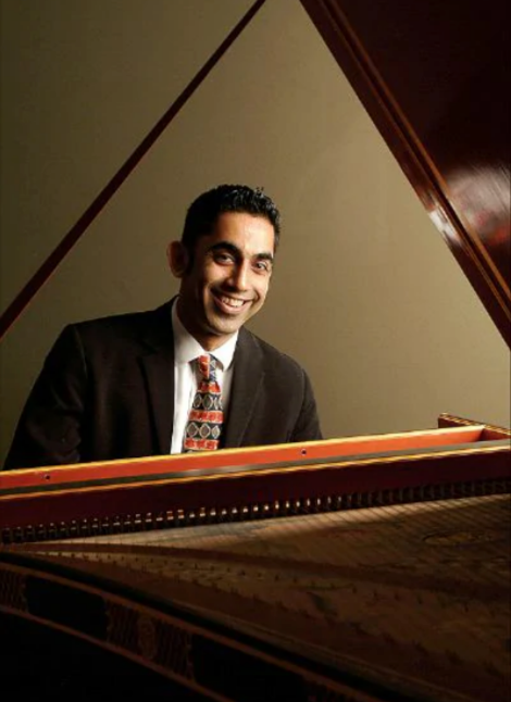 Professor Neal Peres da Costa