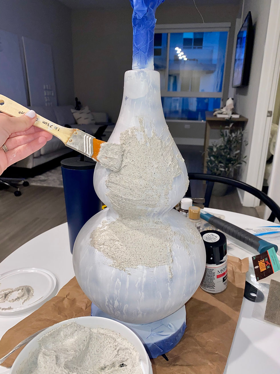 DIY: Concrete Lamp Base