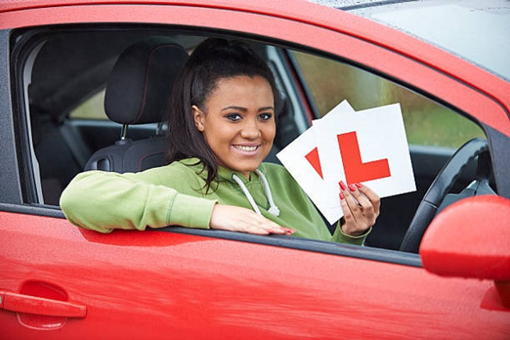 Flexible Class Timings Make Driving Lessons So Popular!