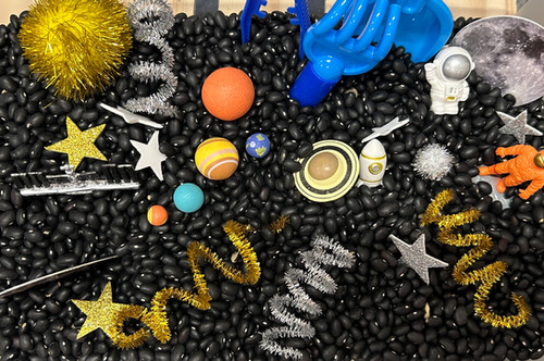 Space Sensory Bin | TheScienceNerds