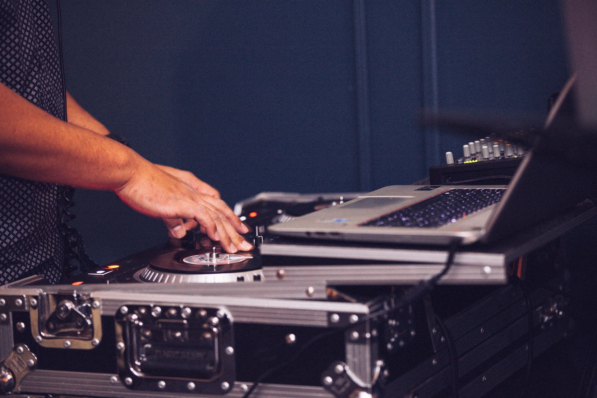 Auckland DJ & Entertainment | Limelight DJ & Entertainment Ltd