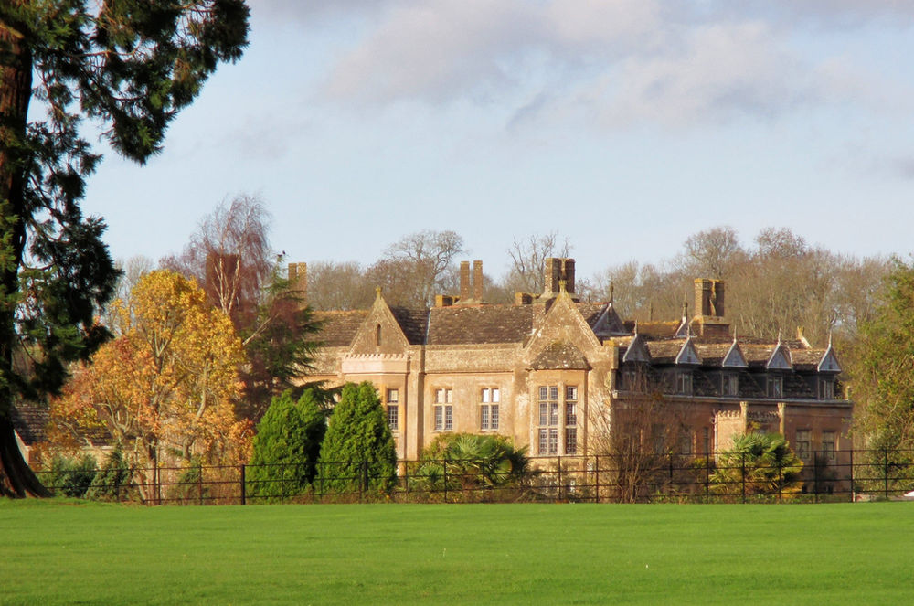 1575: Cuckfield Park built by a wealthy ironmaster
