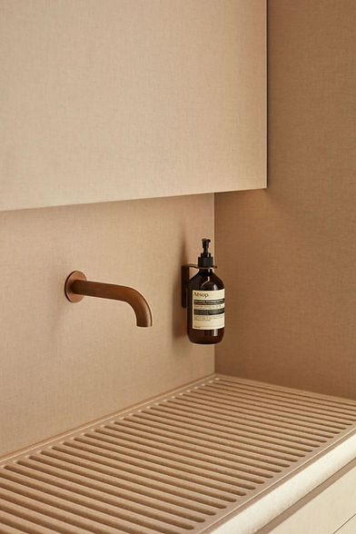 Contact | Johnny Loo