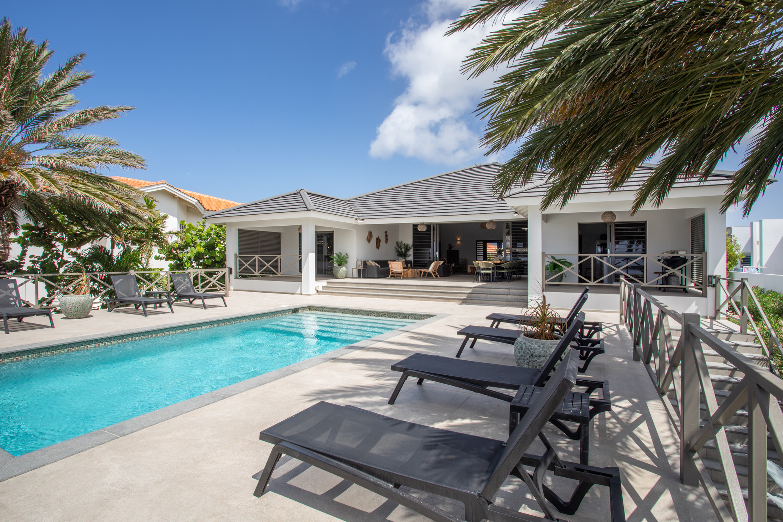 Villa Caribbean View | JTHR B.V.