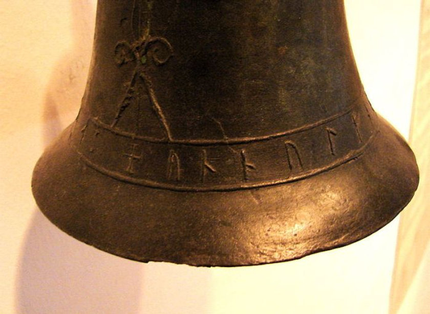 Use of Runes Survived Introduction of Christianity