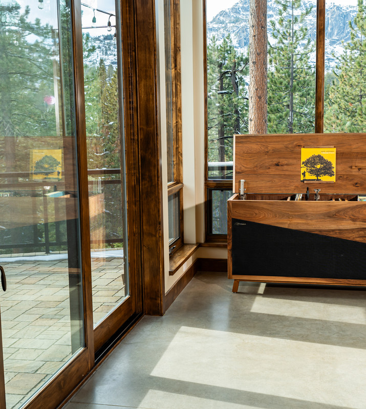 STREAMLINE HiFi | Hand-built Stereo Console Company