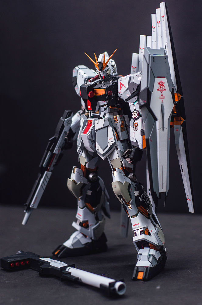 MG Nu Gundam Custom Paint Ver. Ted