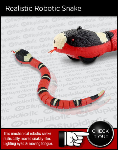 Snakey-Snake Robotic Realistic Moving Snake Toy | stupidiotic 2021