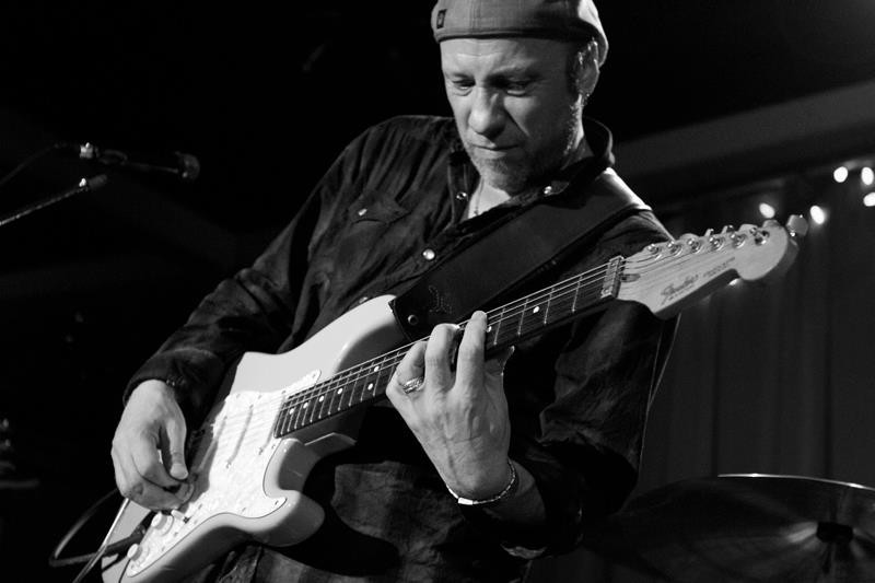 Tony Guitarro - Artist CV